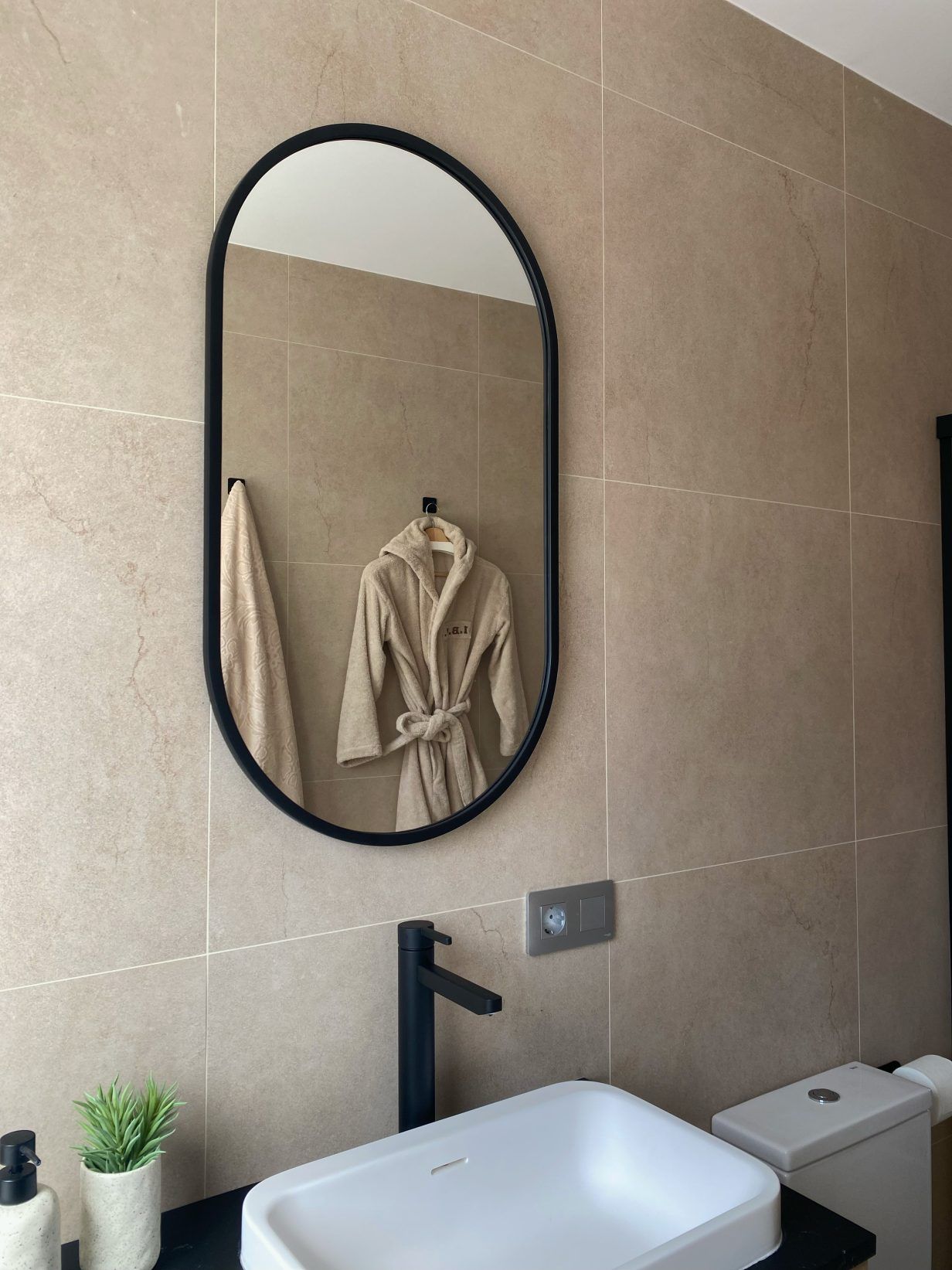 Diez espejos en tendencia para lucir tu baño - Bonalife